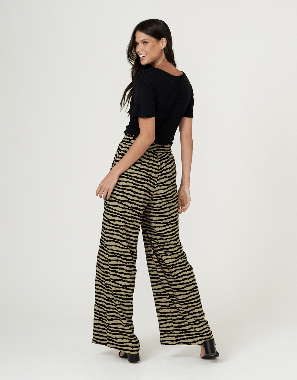 Calça Tigre Pantalona Verde - Renner